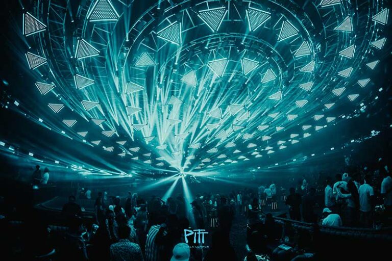 OUTLETS – Life Centre